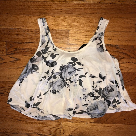 Tops | Xs Cropped Tank Top With Open Back And Bow | Poshmark